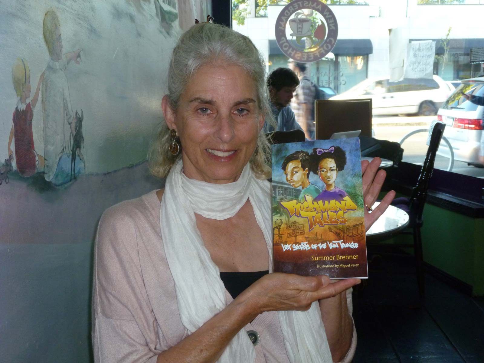 Local author makes it cool to read again - Richmond Confidential