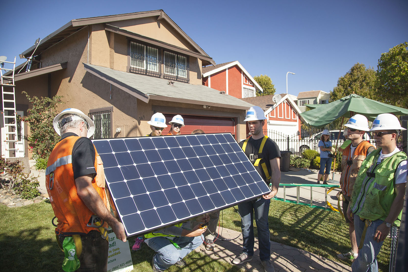 Nonprofit installs solar panels on inner-city homes in Richmond ...